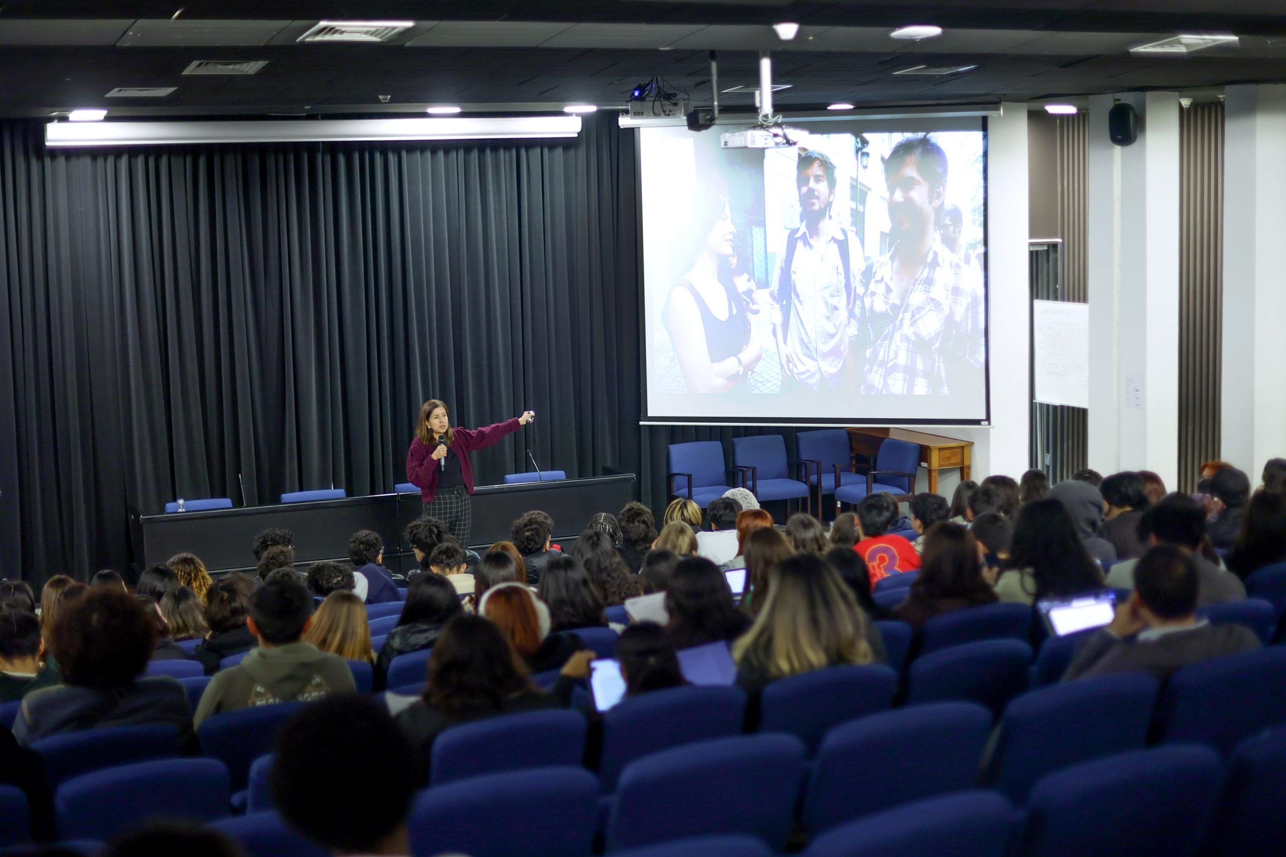 Así fue la charla “Hacer periodismo en tiempos de cambios sociales” con ...